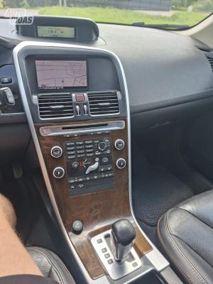 Volvo XC60 2010 Šauļi, ar dzinēja tilpumu 2.40 L un nobraukumu 330 tūkst. km par 6400 €, foto 28 vietnē AUTOMOTO.COM.LV