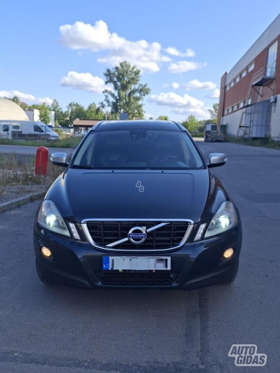 Volvo XC60 2010 in Siauliai, with an engine capacity of 2.40 L and mileage of 330 thousand km for 6400 €, photo 8 on AUTOMOTO.COM.LV