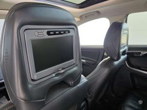 Volvo XC60 2010 in Vilnius, with an engine capacity of 2.40 L and mileage of 267 thousand km for 10650 €, photo 24 on AUTOMOTO.COM.LV