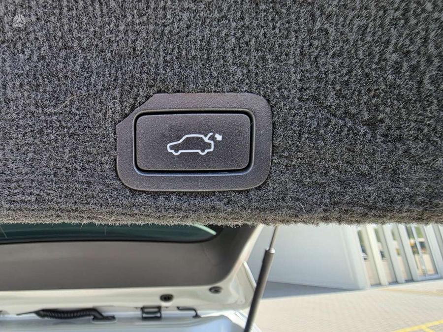 Volvo XC60 2010 in Vilnius, with an engine capacity of 2.40 L and mileage of 267 thousand km for 10650 €, photo 28 on AUTOMOTO.COM.LV