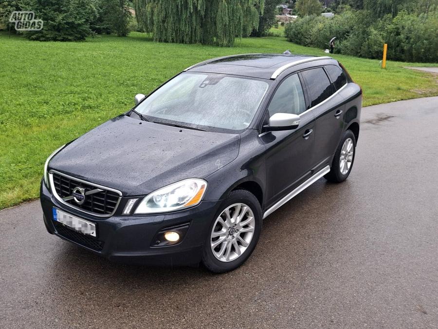 Volvo XC60 2010 Šauļi, ar dzinēja tilpumu 2.40 L un nobraukumu 330 tūkst. km par 6380 €, foto 1 vietnē AUTOMOTO.COM.LV