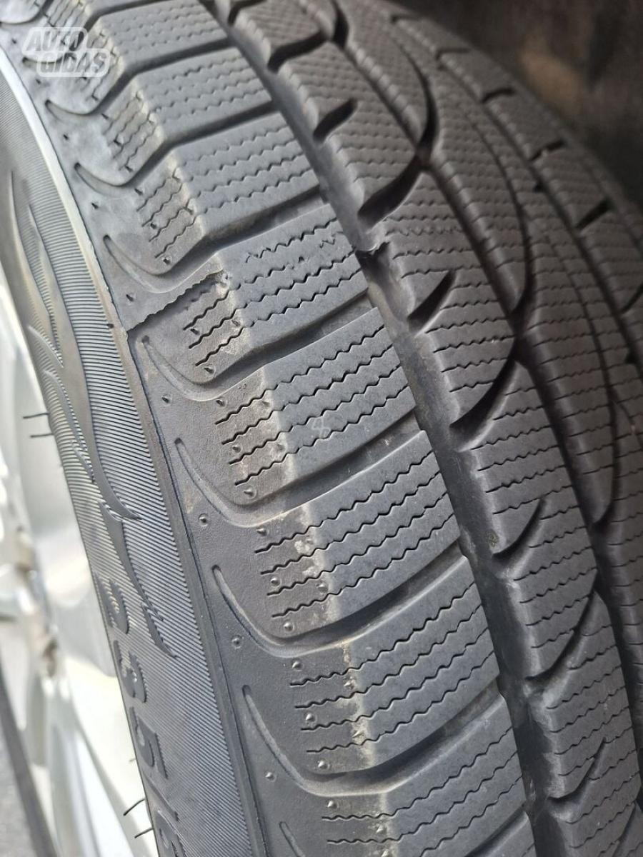 Volvo XC60 2010 Šauļi, ar dzinēja tilpumu 2.40 L un nobraukumu 330 tūkst. km par 6380 €, foto 27 vietnē AUTOMOTO.COM.LV