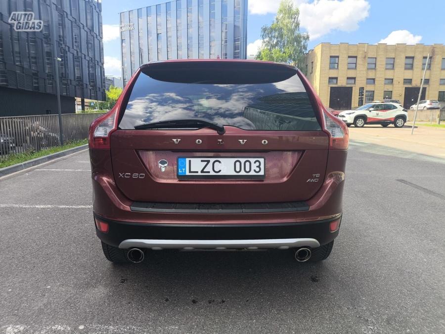 Volvo XC60 2010 in Vilnius, with an engine capacity of 3.00 L and mileage of 262 thousand km for 5450 €, photo 7 on AUTOMOTO.COM.LV