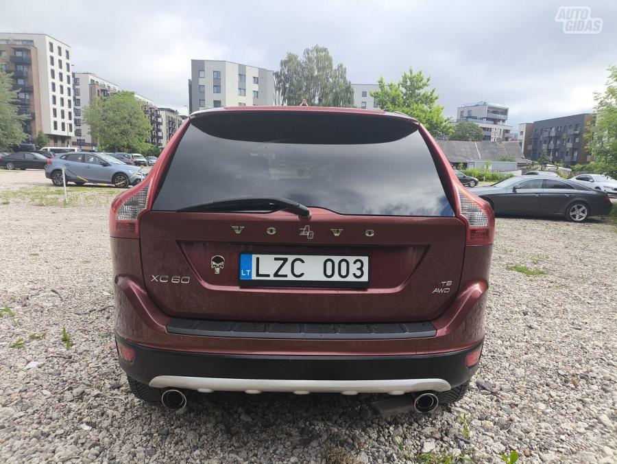 Volvo XC60 2010 in Vilnius, with an engine capacity of 3.00 L and mileage of 262 thousand km for 5450 €, photo 5 on AUTOMOTO.COM.LV