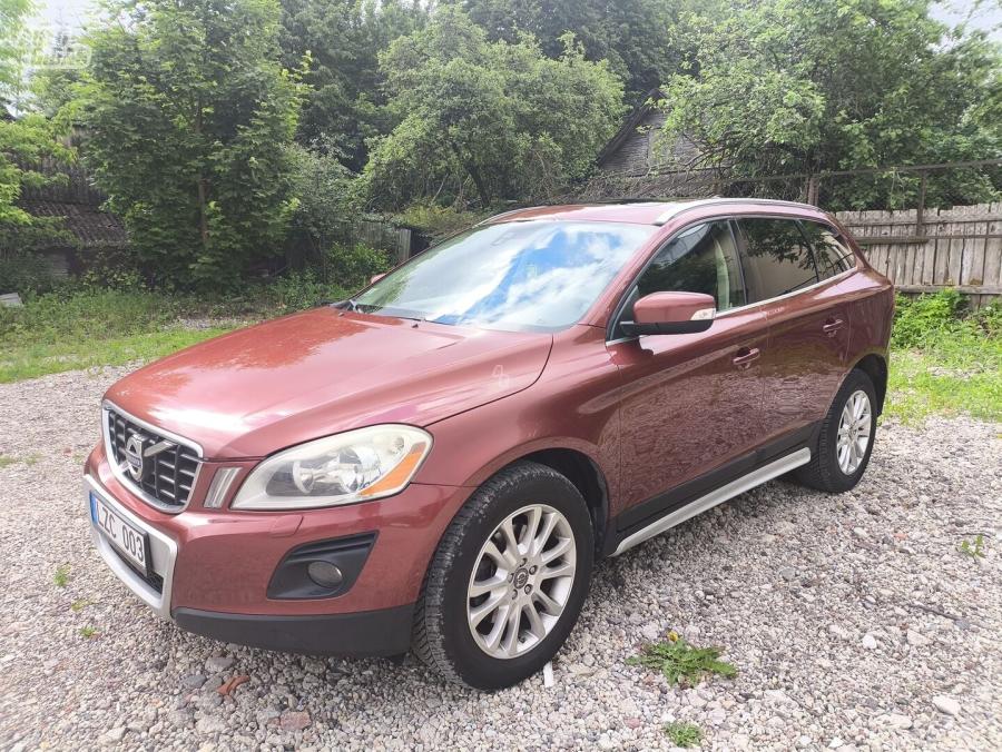 Volvo XC60 2010 in Vilnius, with an engine capacity of 3.00 L and mileage of 262 thousand km for 5450 €, photo 6 on AUTOMOTO.COM.LV