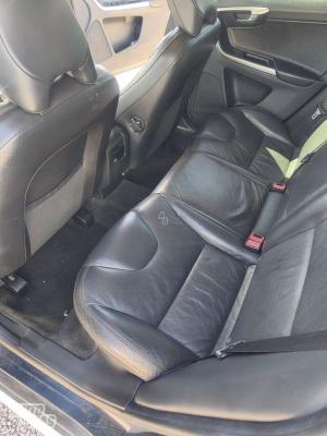 Volvo XC60 2010 Panevēža, ar dzinēja tilpumu 2.40 L un nobraukumu 149 tūkst. km par 2950 €, foto 14 vietnē AUTOMOTO.COM.LV