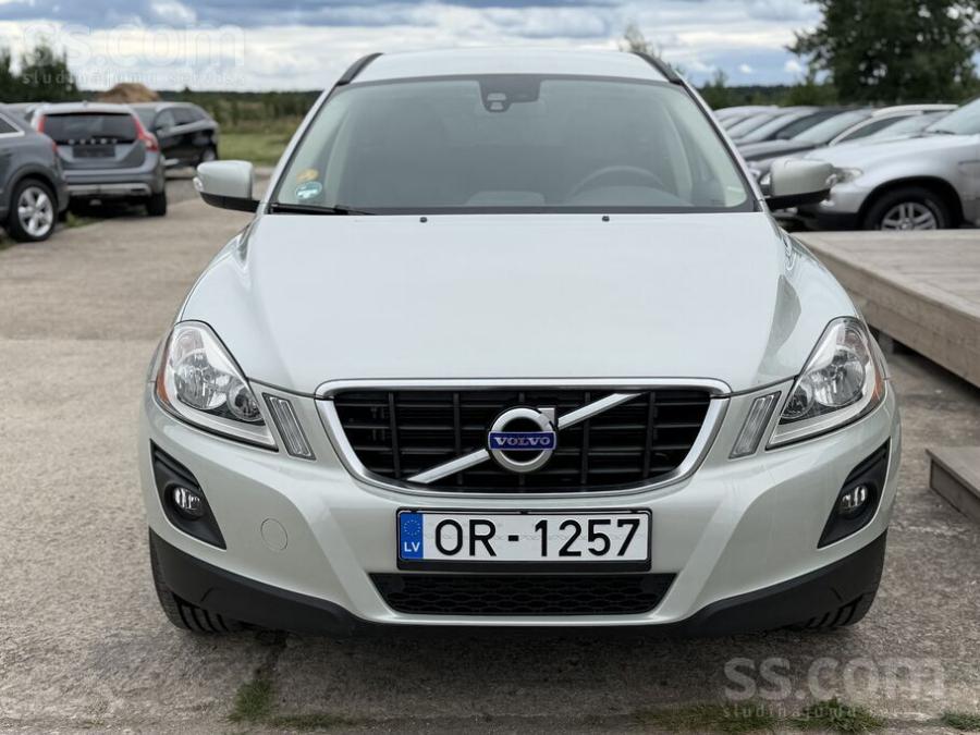 Volvo XC60 2010 in Riga, with an engine capacity of 2.40 L and mileage of 191 thousand km for 8900 €, photo 3 on AUTOMOTO.COM.LV
