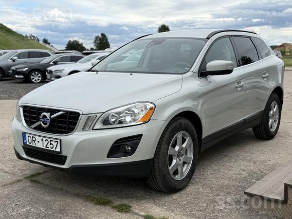 Volvo XC60 2010 in Riga, with an engine capacity of 2.40 L and mileage of 191 thousand km for 8900 €, photo 3 on AUTOMOTO.COM.LV