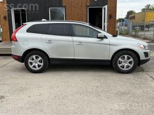 Volvo XC60 2010 in Riga, with an engine capacity of 2.40 L and mileage of 191 thousand km for 8900 €, photo 5 on AUTOMOTO.COM.LV