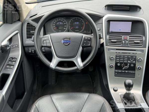 Volvo XC60 2010 in Riga, with an engine capacity of 2.40 L and mileage of 191 thousand km for 8900 €, photo 5 on AUTOMOTO.COM.LV