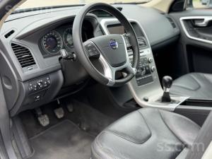 Volvo XC60 2010 in Riga, with an engine capacity of 2.40 L and mileage of 191 thousand km for 8900 €, photo 8 on AUTOMOTO.COM.LV