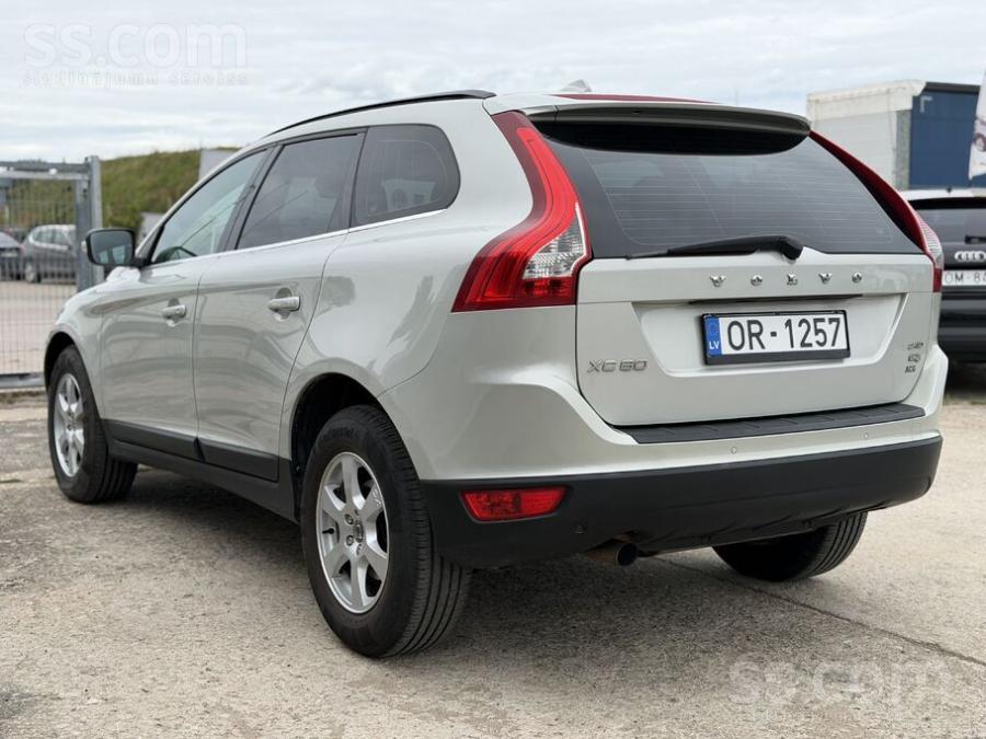 Volvo XC60 2010 in Riga, with an engine capacity of 2.40 L and mileage of 191 thousand km for 8900 €, photo 15 on AUTOMOTO.COM.LV