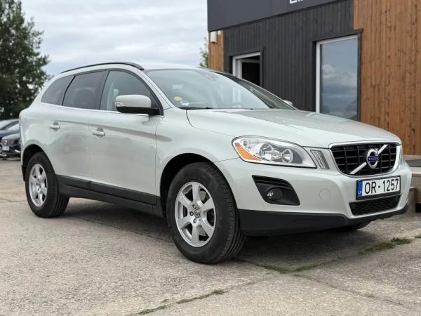 Volvo XC60 2010 Rīga, ar dzinēja tilpumu 2.40 L un nobraukumu 191 tūkst. km par 8900 €, foto 3 vietnē AUTOMOTO.COM.LV