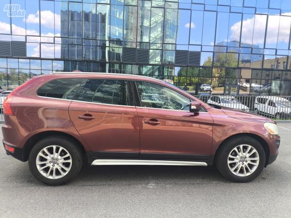 Volvo XC60 2010 Viļņa, ar dzinēja tilpumu 3.00 L un nobraukumu 262 tūkst. km par 5400 €, foto 4 vietnē AUTOMOTO.COM.LV