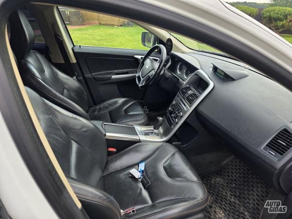 Volvo XC60 2010 Kretinga, ar dzinēja tilpumu 2.40 L un nobraukumu 356 tūkst. km par 4600 €, foto 7 vietnē AUTOMOTO.COM.LV