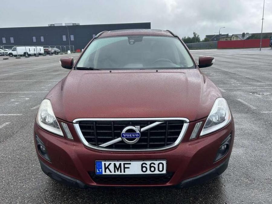 Volvo XC60 2010 in Vilnius, with an engine capacity of 3.19 L and mileage of 122 thousand km for 9900 €, photo 3 on AUTOMOTO.COM.LV