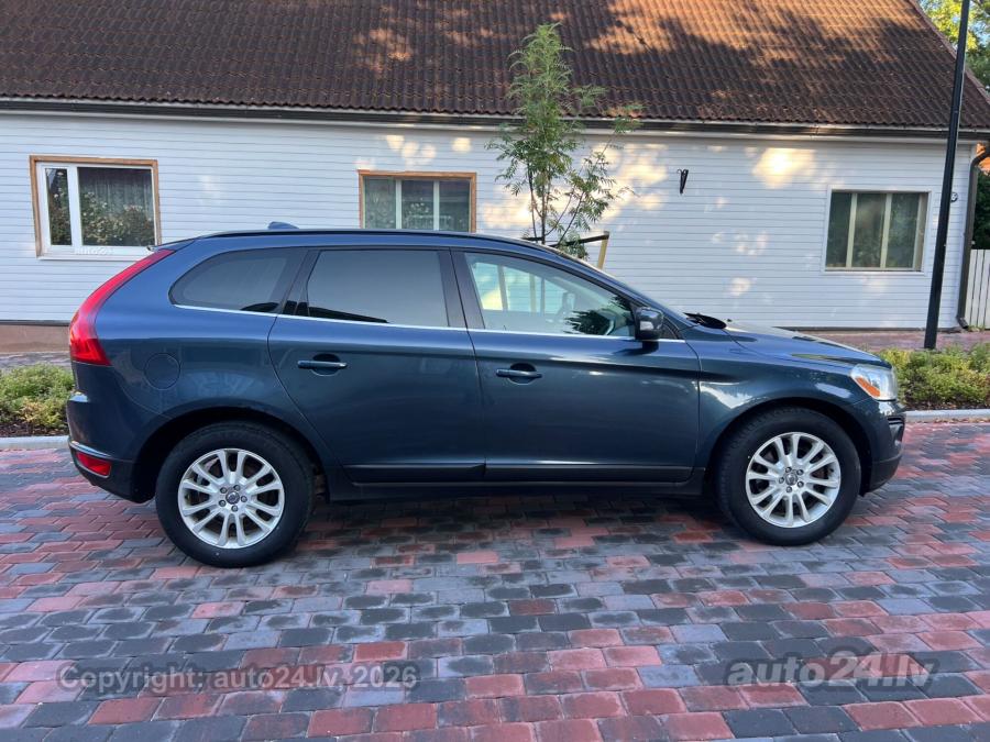 Volvo XC60 2010 Tallina, ar dzinēja tilpumu 2.40 L un nobraukumu 374 tūkst. km par 4590 €, foto 10 vietnē AUTOMOTO.COM.LV