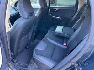 Volvo XC60 2010 Tallina, ar dzinēja tilpumu 2.40 L un nobraukumu 374 tūkst. km par 4590 €, foto 18 vietnē AUTOMOTO.COM.LV