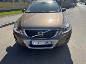 Volvo XC60 2010 in Vilnius, with an engine capacity of 2.40 L and mileage of 390 thousand km for 5900 €, photo 4 on AUTOMOTO.COM.LV