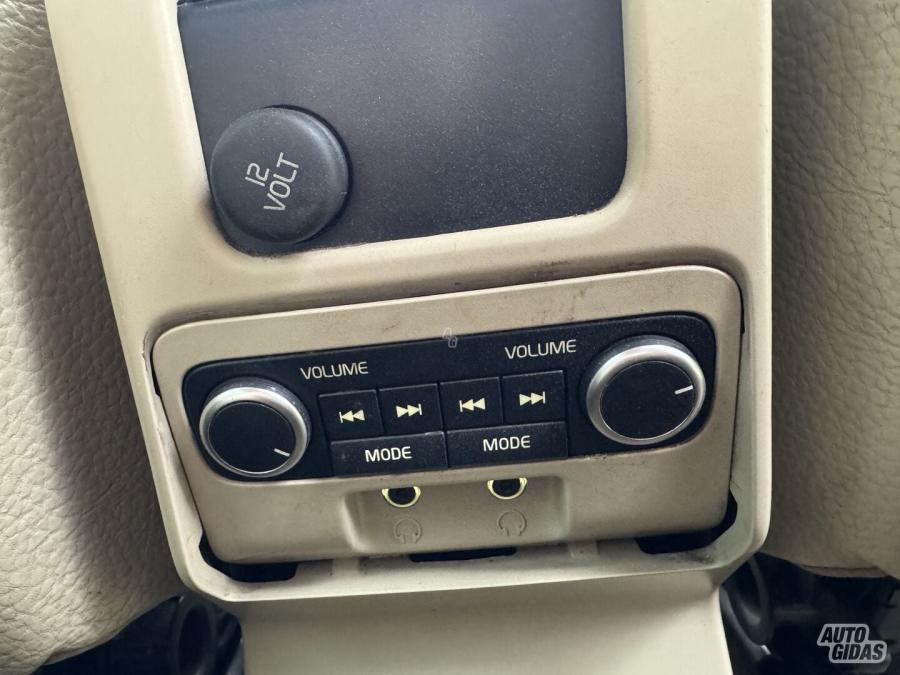 Volvo XC60 2010 in Vilnius, with an engine capacity of 2.40 L and mileage of 390 thousand km for 5900 €, photo 6 on AUTOMOTO.COM.LV