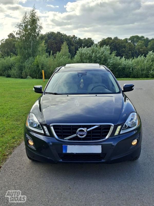 Volvo XC60 2010 in Siauliai, with an engine capacity of 2.40 L and mileage of 300 thousand km for 5800 €, photo 7 on AUTOMOTO.COM.LV
