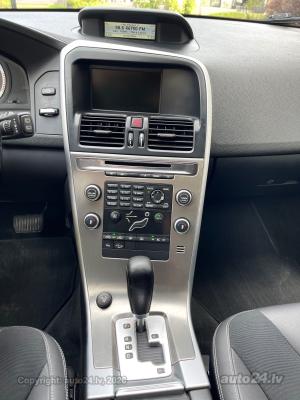 Volvo XC60 2010 in Tartu, with an engine capacity of 2.40 L and mileage of 370 thousand km for 6599 €, photo 14 on AUTOMOTO.COM.LV