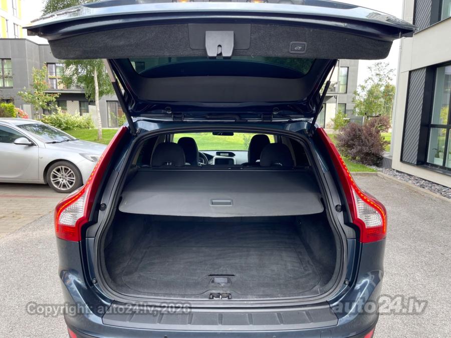 Volvo XC60 2010 in Tartu, with an engine capacity of 2.40 L and mileage of 370 thousand km for 6599 €, photo 19 on AUTOMOTO.COM.LV
