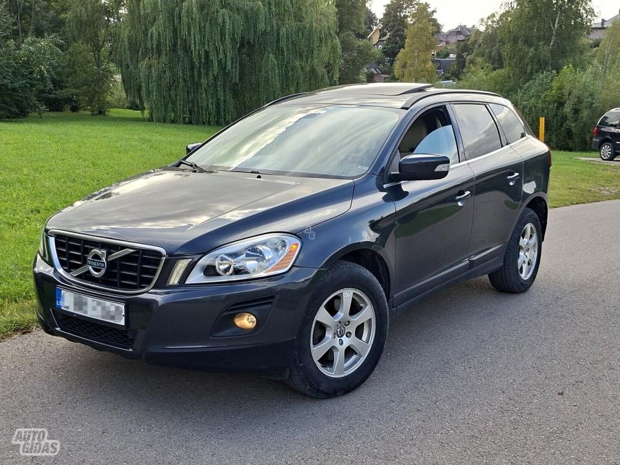 Volvo XC60 2010 Šauļi, ar dzinēja tilpumu 2.40 L un nobraukumu 300 tūkst. km par 5800 €, foto 1 vietnē AUTOMOTO.COM.LV