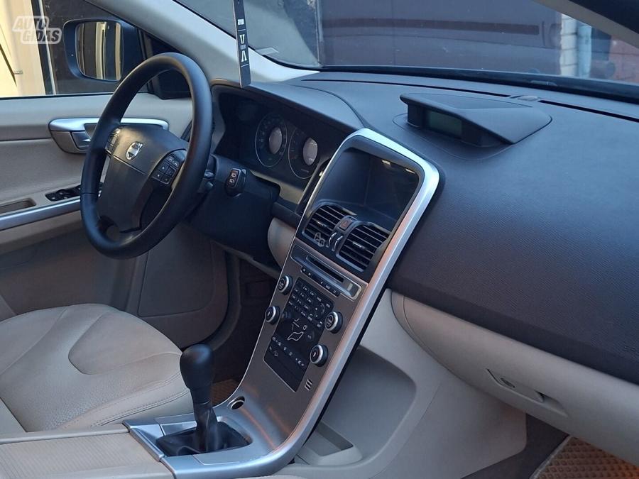 Volvo XC60 2010 Šauļi, ar dzinēja tilpumu 2.40 L un nobraukumu 300 tūkst. km par 5800 €, foto 10 vietnē AUTOMOTO.COM.LV