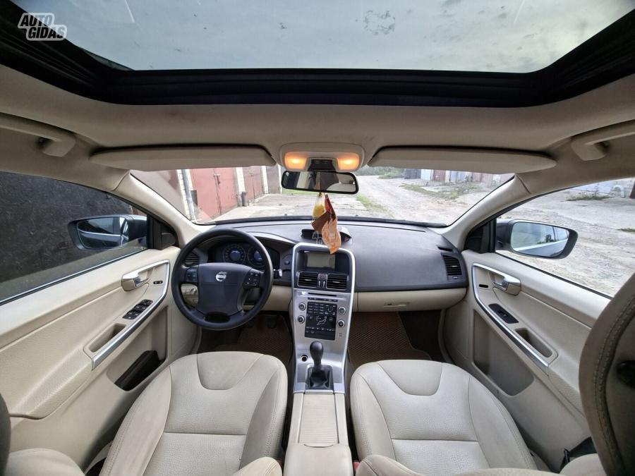Volvo XC60 2010 Šauļi, ar dzinēja tilpumu 2.40 L un nobraukumu 300 tūkst. km par 5800 €, foto 11 vietnē AUTOMOTO.COM.LV