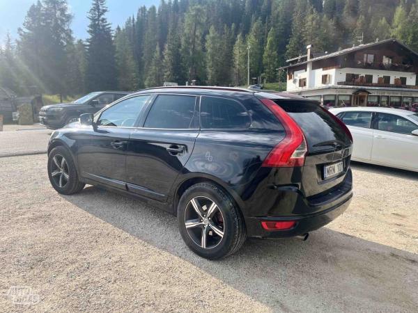 Volvo XC60 2010 Alīta vietnē Volvo XC60 2010 Alīta, ar dzinēja tilpumu 2.40 L un nobraukumu 368 tūkst. km par 7500 €, foto 4 vietnē AUTOMOTO.COM.LV