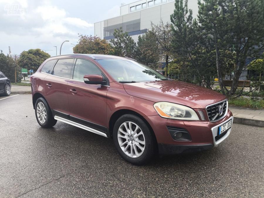Volvo XC60 2010 in Vilnius, with an engine capacity of 3.00 L and mileage of 263 thousand km for 5250 €, photo 1 on AUTOMOTO.COM.LV