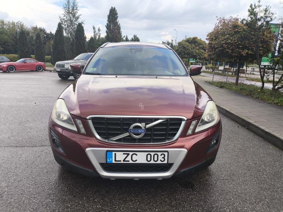 Volvo XC60 2010 in Vilnius, with an engine capacity of 3.00 L and mileage of 263 thousand km for 5250 €, photo 3 on AUTOMOTO.COM.LV