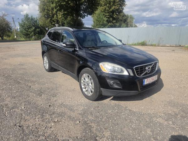 Volvo XC60 2010 Viļņa, ar dzinēja tilpumu 2.40 L un nobraukumu 269 tūkst. km par 8999 €, foto 1 vietnē AUTOMOTO.COM.LV