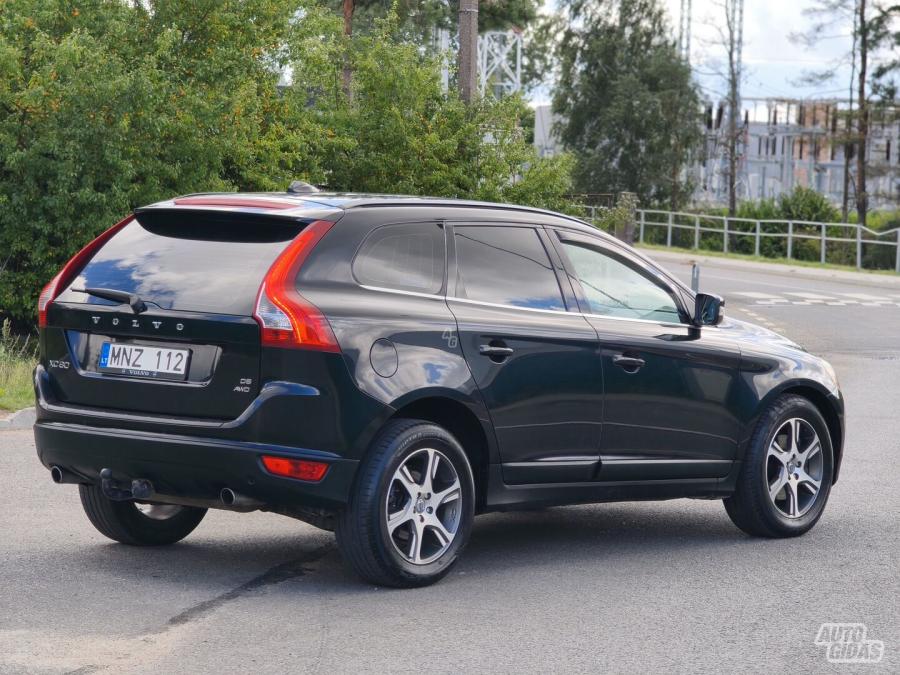 Volvo XC60 2010 in Vilnius, with an engine capacity of 2.40 L and mileage of 321 thousand km for 7000 €, photo 3 on AUTOMOTO.COM.LV