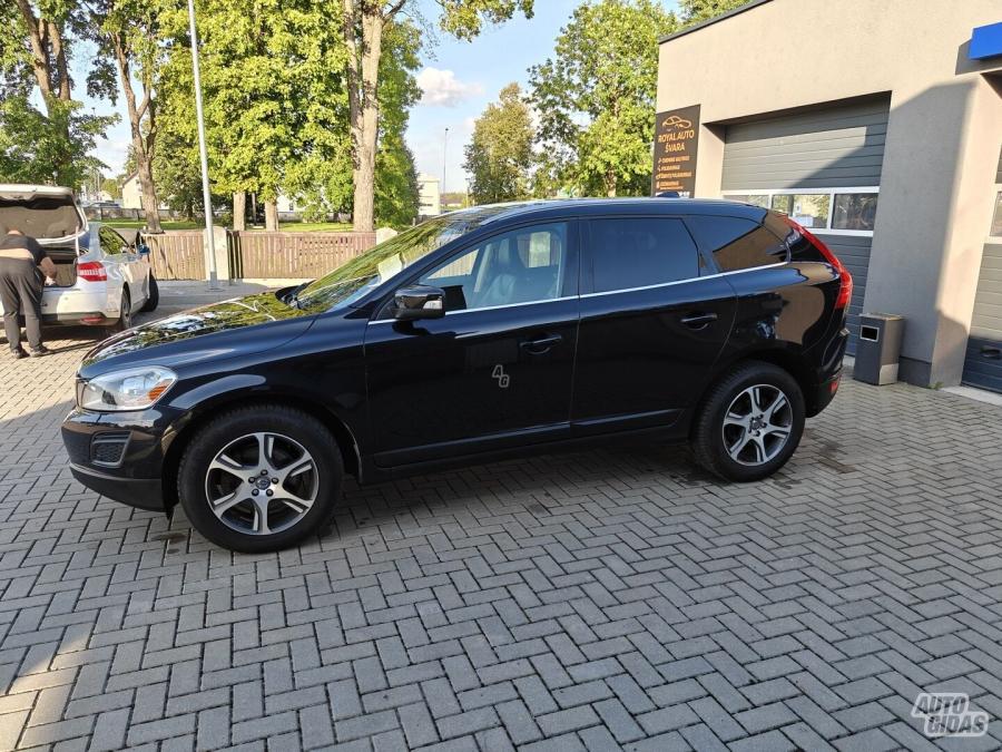 Volvo XC60 2010 Tauragė, ar dzinēja tilpumu 2.00 L un nobraukumu 256 tūkst. km par 6600 €, foto 10 vietnē AUTOMOTO.COM.LV