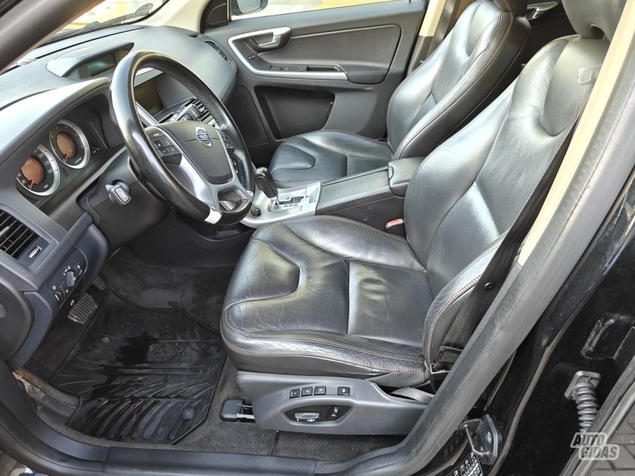 Volvo XC60 2010 Tauragė, ar dzinēja tilpumu 2.00 L un nobraukumu 256 tūkst. km par 6600 €, foto 14 vietnē AUTOMOTO.COM.LV