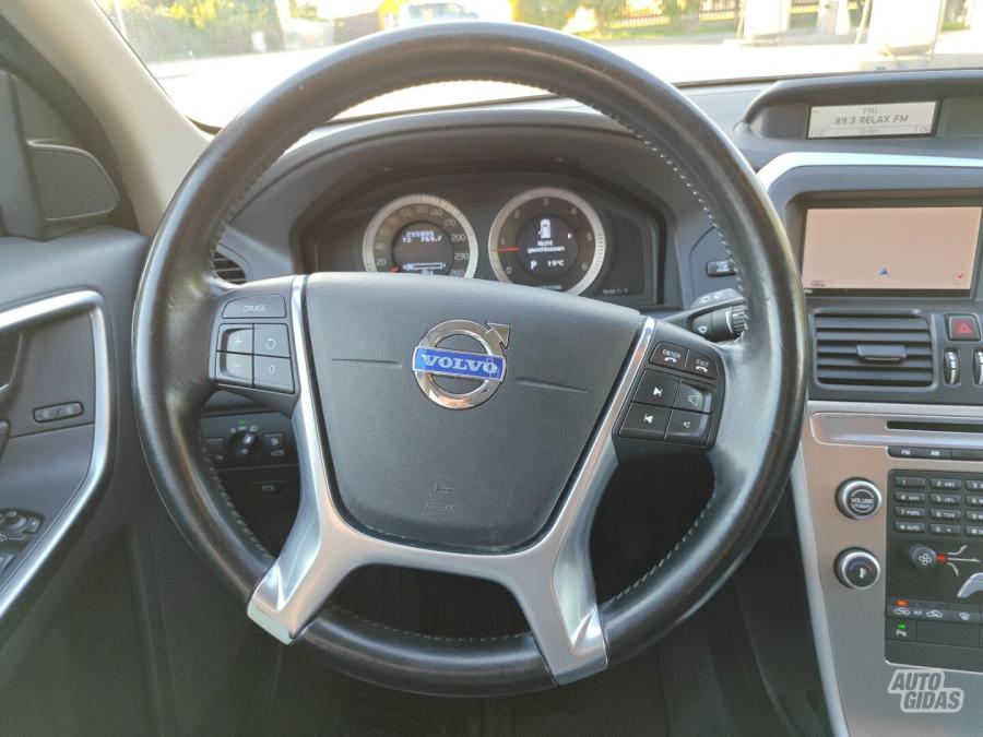 Volvo XC60 2010 Tauragė, ar dzinēja tilpumu 2.00 L un nobraukumu 256 tūkst. km par 6600 €, foto 20 vietnē AUTOMOTO.COM.LV