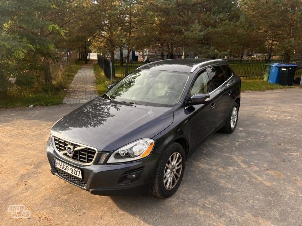 Volvo XC60 2010 Viļņa, ar dzinēja tilpumu 2.40 L un nobraukumu 390 tūkst. km par 5400 €, foto 4 vietnē AUTOMOTO.COM.LV