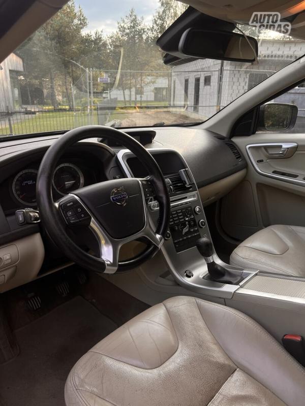 Volvo XC60 2010 Viļņa, ar dzinēja tilpumu 2.40 L un nobraukumu 390 tūkst. km par 5400 €, foto 7 vietnē AUTOMOTO.COM.LV