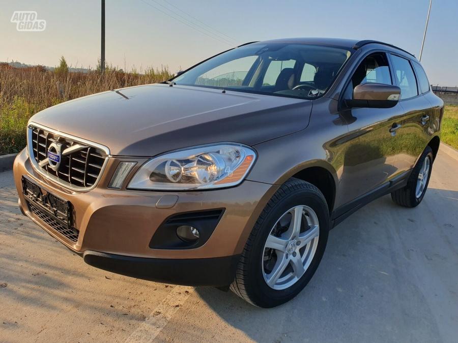 Volvo XC60 2010 in Siauliai, with an engine capacity of 2.40 L and mileage of 283 thousand km for 6500 €, photo 10 on AUTOMOTO.COM.LV