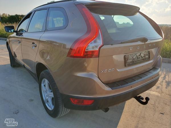 Volvo XC60 2010 in Siauliai, with an engine capacity of 2.40 L and mileage of 283 thousand km for 6500 €, photo 11 on AUTOMOTO.COM.LV