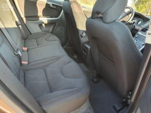 Volvo XC60 2010 in Siauliai, with an engine capacity of 2.40 L and mileage of 283 thousand km for 6500 €, photo 12 on AUTOMOTO.COM.LV