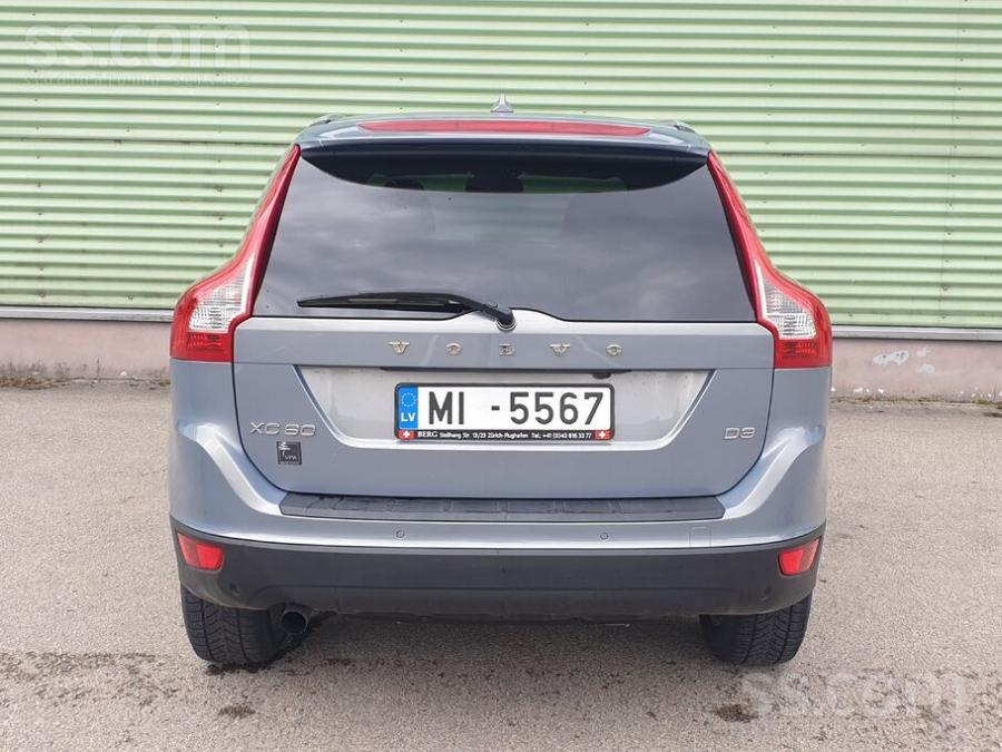 Volvo XC60 2011 in Riga, with an engine capacity of 2.00 L and mileage of 238 thousand km for 7990 €, photo 11 on AUTOMOTO.COM.LV