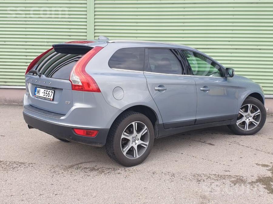 Volvo XC60 2011 in Riga, with an engine capacity of 2.00 L and mileage of 238 thousand km for 7990 €, photo 12 on AUTOMOTO.COM.LV