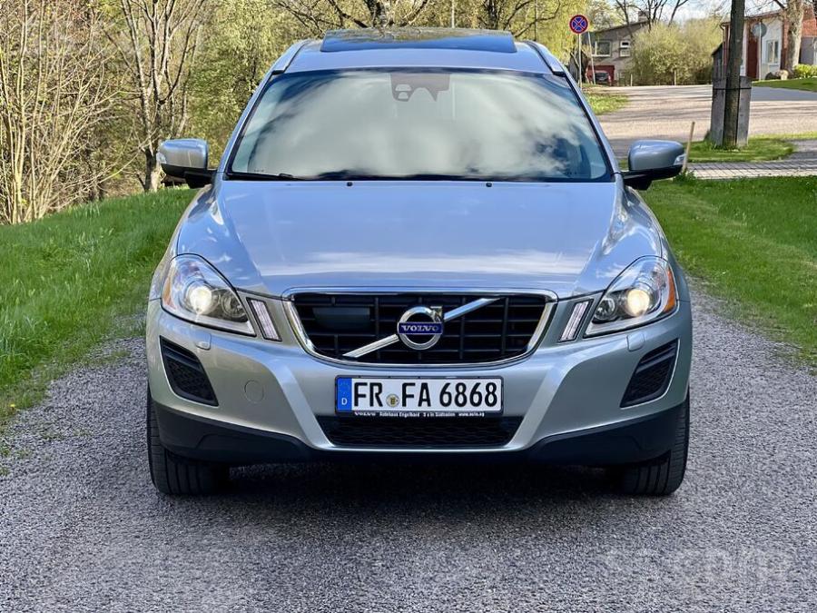 Volvo XC60 2011 Talsi, ar dzinēja tilpumu 2.40 L un nobraukumu 255 tūkst. km par 10970 €, foto 6 vietnē AUTOMOTO.COM.LV