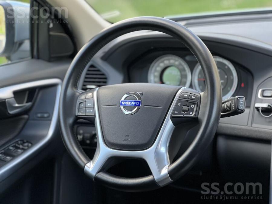 Volvo XC60 2011 Talsi, ar dzinēja tilpumu 2.40 L un nobraukumu 255 tūkst. km par 10970 €, foto 19 vietnē AUTOMOTO.COM.LV