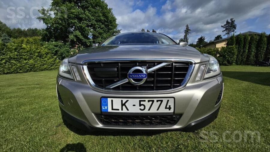 Volvo XC60 2011 in Riga, with an engine capacity of 2.40 L and mileage of 333 thousand km for 7400 €, photo 6 on AUTOMOTO.COM.LV