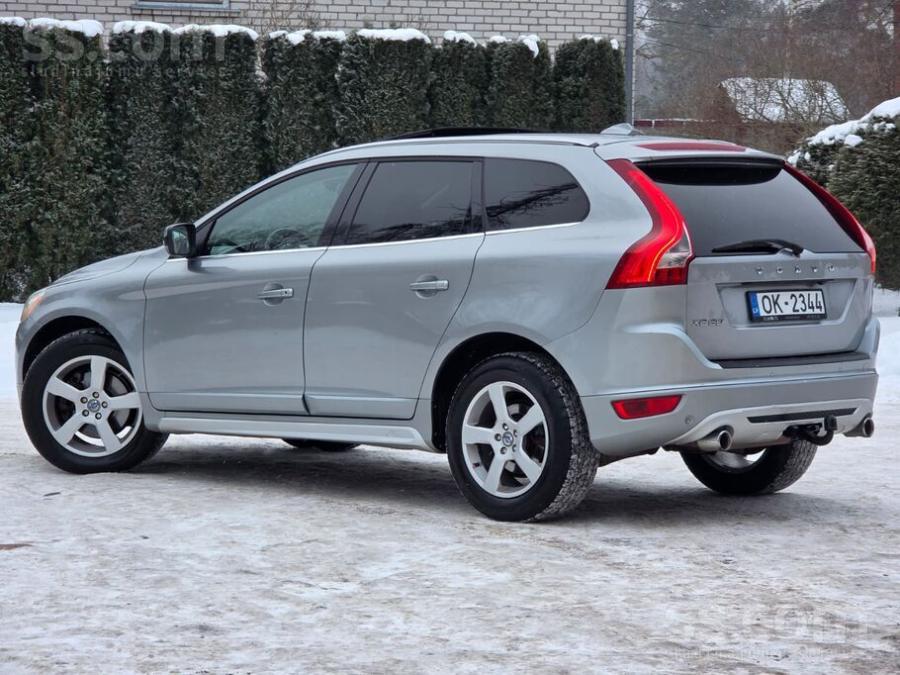 Volvo XC60 2011 in Riga, with an engine capacity of 2.40 L and mileage of 0 thousand km for 9950 €, photo 3 on AUTOMOTO.COM.LV