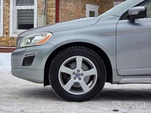 Volvo XC60 2011 in Riga, with an engine capacity of 2.40 L and mileage of 0 thousand km for 9950 €, photo 9 on AUTOMOTO.COM.LV